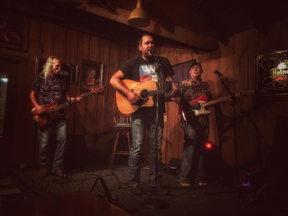Live Music with the Sean Lamb Band | Brown County Inn
